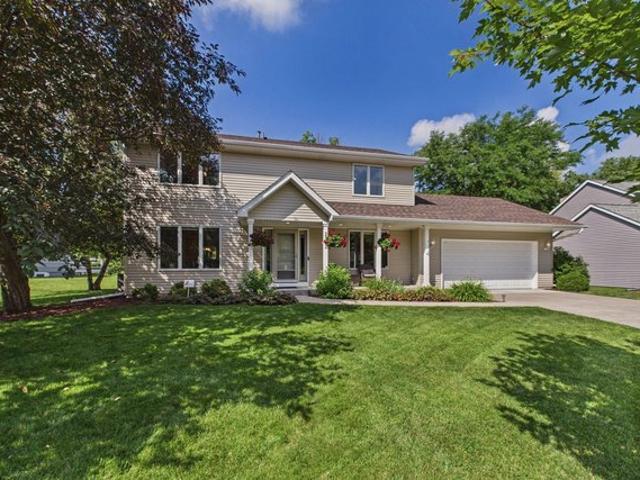 2222 Parkview Ln, Woodbury, MN 55125