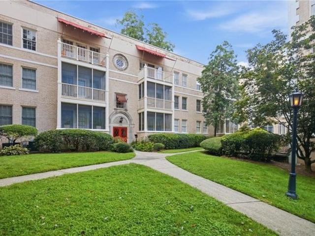 2222 Peachtree Rd NW Apt B5, Atlanta, GA 30309