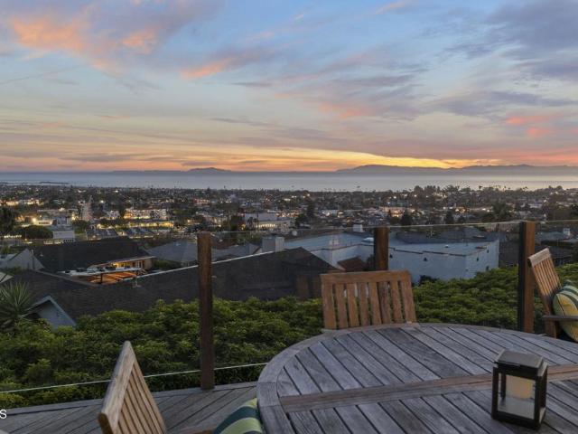 2222 Sunset Dr, Ventura, CA 93001 | MLS #V1 34643VC | Compass