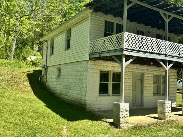 2222 Sandy Gap Road