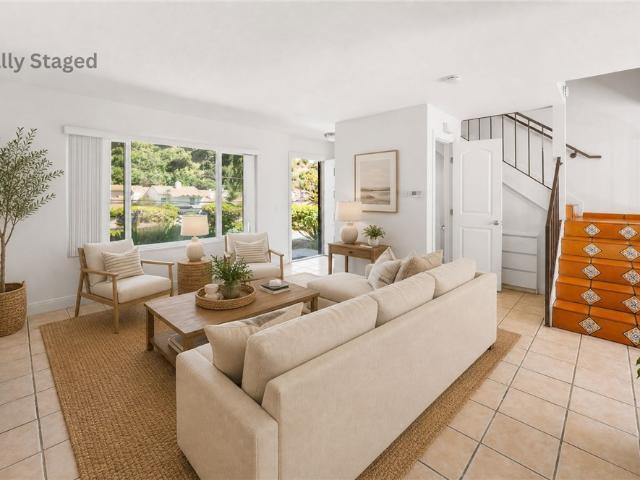 2222 Shady Hills