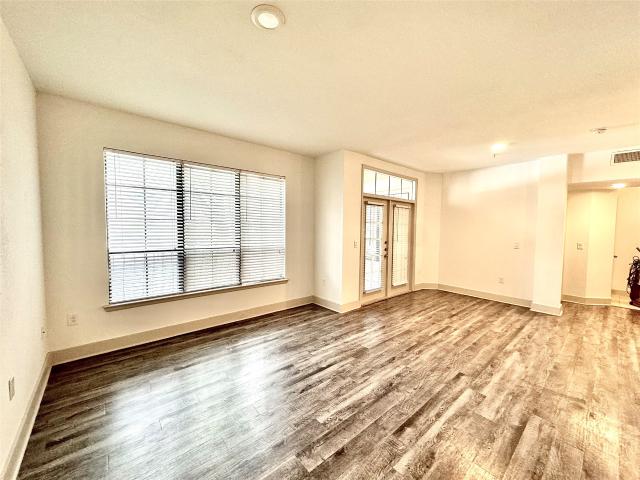 2222 Smith St, Unit 325, Houston, TX 77002 | MLS #36702 | Compass