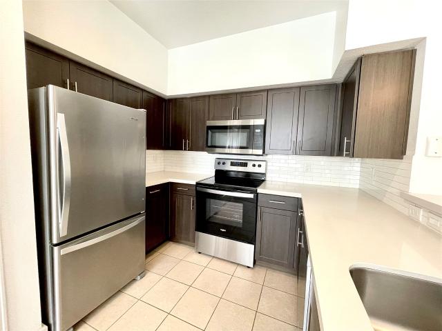 2222 Smith Street 203