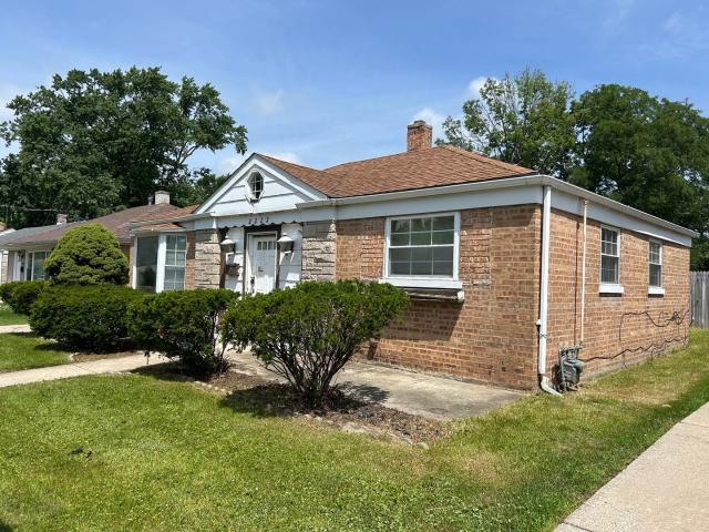 2222 Spruce Road