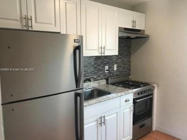 2222 Van Buren St #13, Hollywood, FL 33020