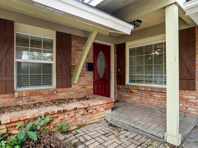 2222 Woodoak Drive
