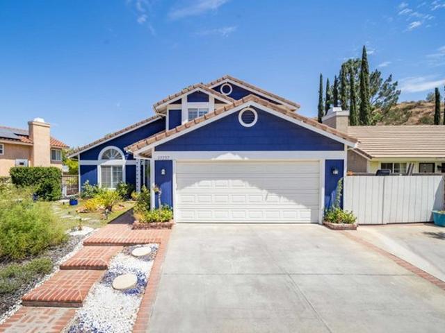 22237 Birmingham Pl, Saugus, CA 91350
