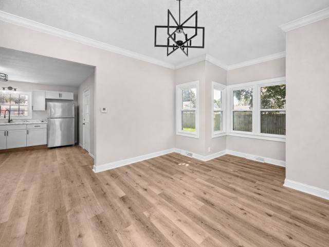 2223 N 6TH Street