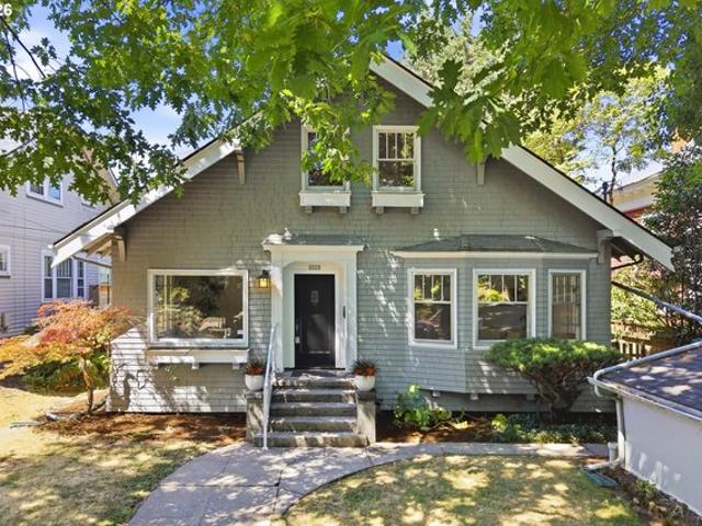 2223 NE 16th Ave, Portland, OR 97212