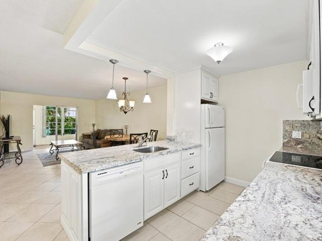 2223 NE 1st Ct Apt 101, Boynton Beach, FL 33435