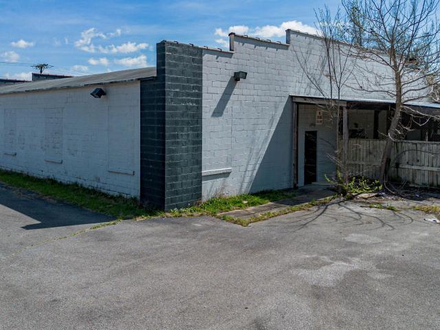 2223 Bridge Street