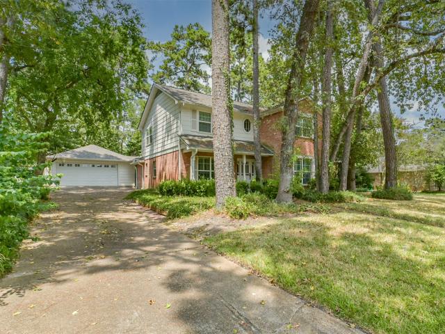 2223 Cedar Falls Drive