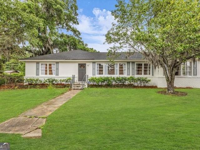 2223 E DE Renne Ave, Savannah, GA 31406