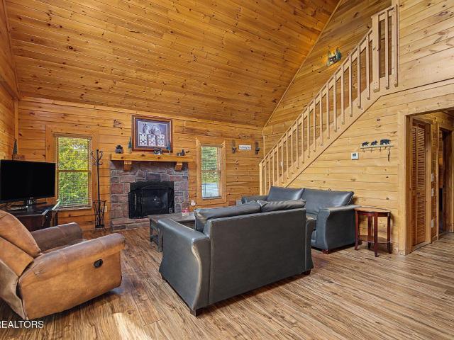 2223 Eagle Feather Drive