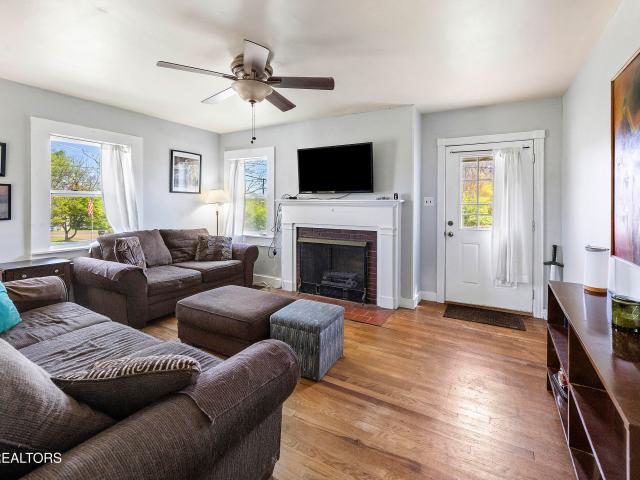 2223 Holbrook Drive