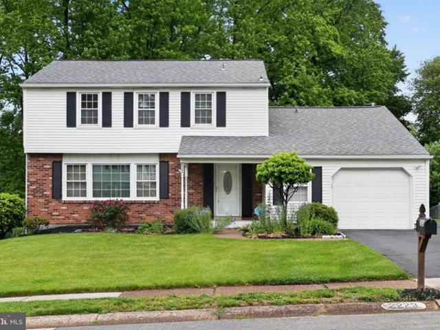 2223 Rosewood Dr, Wilmington, DE 19810