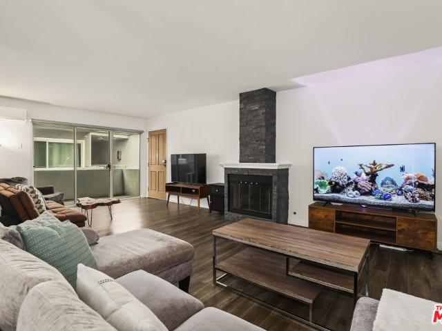 2223 S Bentley Ave, Unit 204, Los Angeles, CA 90064 | MLS #26662