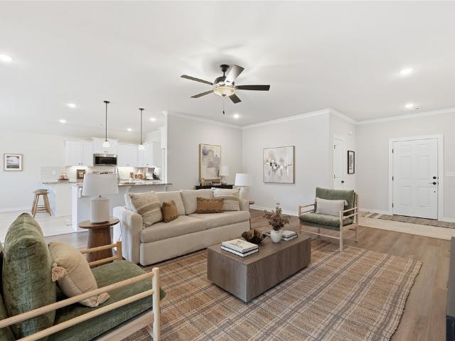 2223 S Magnificent Loop