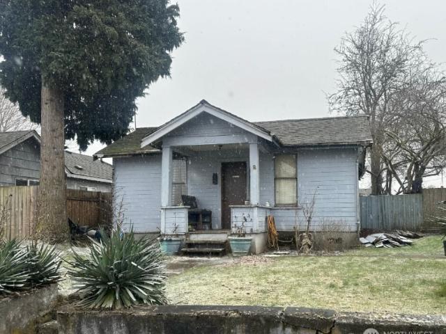 222 12th Street SE