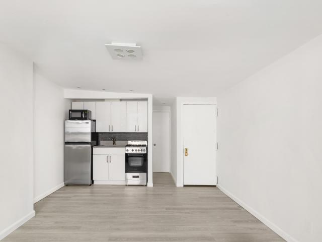 222 1ST Avenue 4D