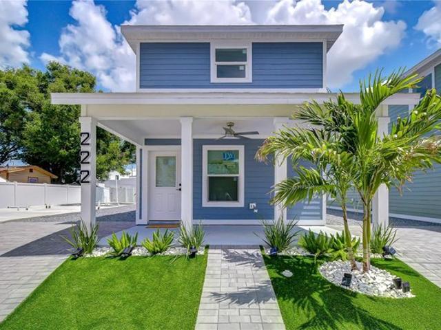 222 8th Avenue Dr W, Bradenton, FL 34205