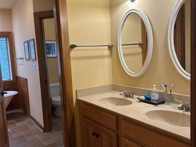 222 Creekside Way, Unit D/101, Burnsville, NC 28714 | MLS #4393
