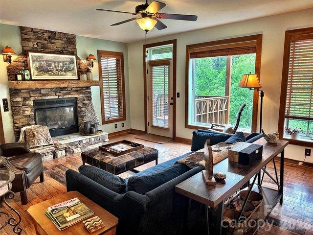 222 Creekside Way Unit D201, Burnsville, NC 28714