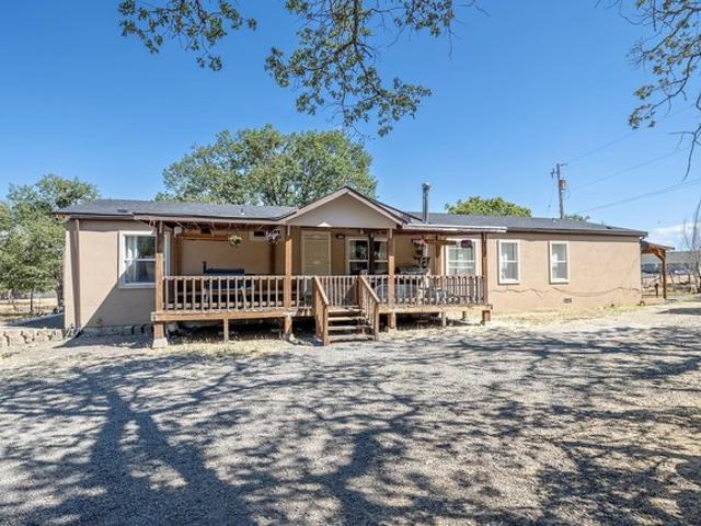222 Crescent Dr, Eagle Point, OR 97524
