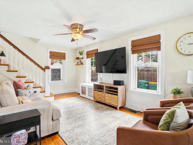 222 Crooked Lane