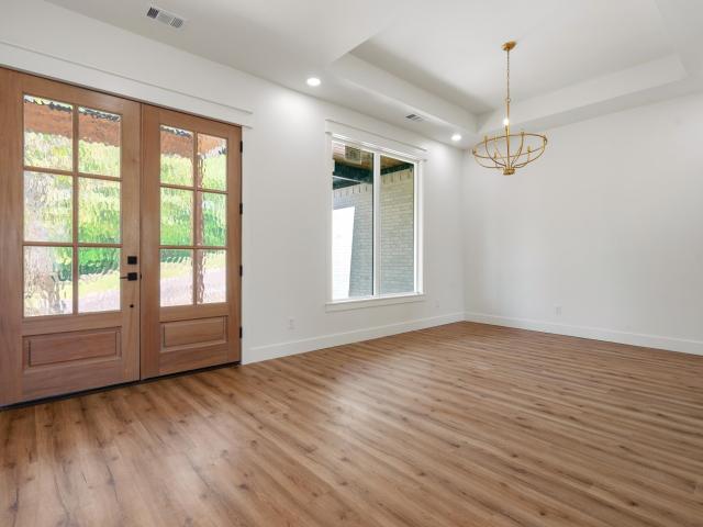 222 Cromwell Court