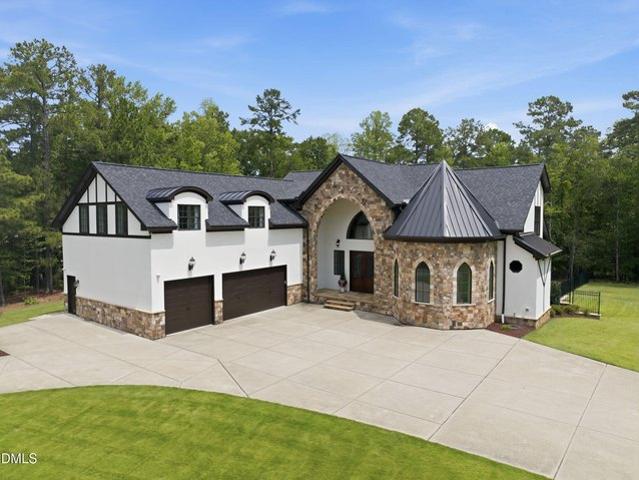222 American Ct, Apex, NC 27523