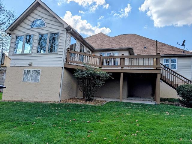 222 Amherst Ln
