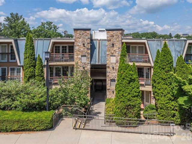 222 Bowling Park Rd, Asheville, NC 28803