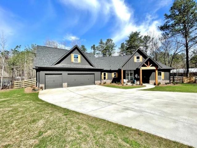 222 Blossom Trl, Acworth, GA 30101