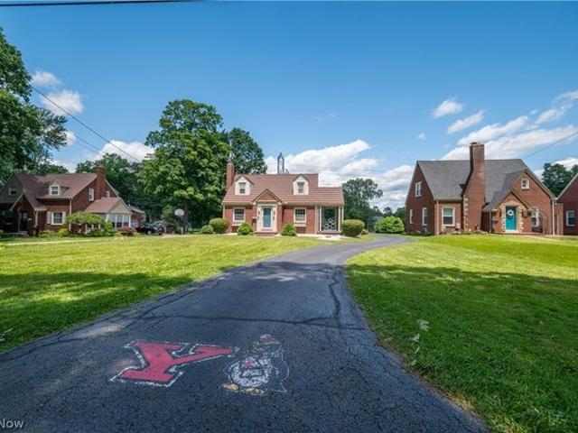 222 Brookfield Ave, Boardman, OH 44512