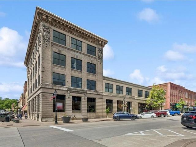 222 Bush St Unit 401, Red Wing, MN 55066