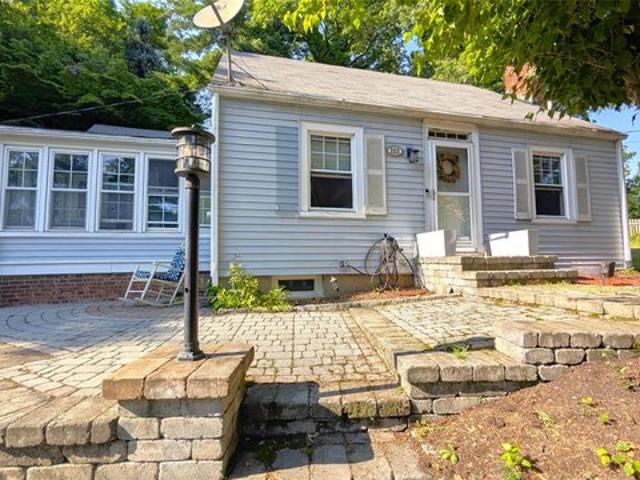 222 Gidney Ave, Newburgh, NY 12550