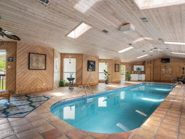 222 Glen Eagles Drive