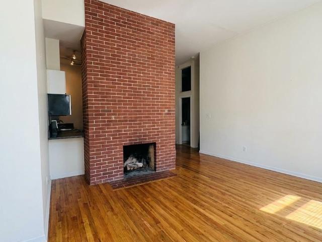 222 Grand St # 3H
