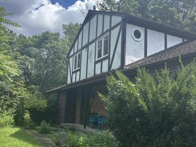 222 Grove St, Shelton, CT 06484