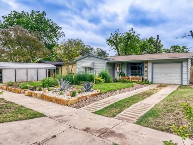 222 Dawnview Ln, San Antonio, TX 78213