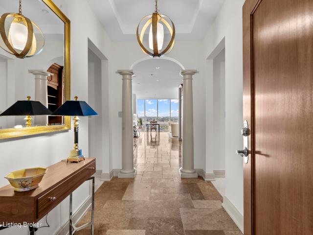 222 E Witherspoon St 902