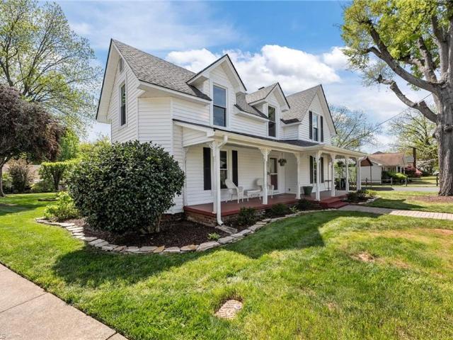 222 E Minneola Street