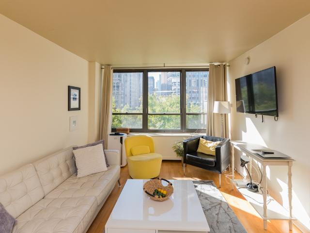 222 E Pearson Street # 706