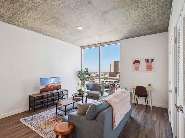 222 East Jefferson Street 1 Bedroom Apartment for Rent at 222 E Jefferson St #1369267P, Phoenix, AZ 85004 Downtown Phoenix