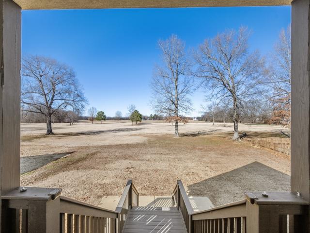 222 Fairway Villa Ln