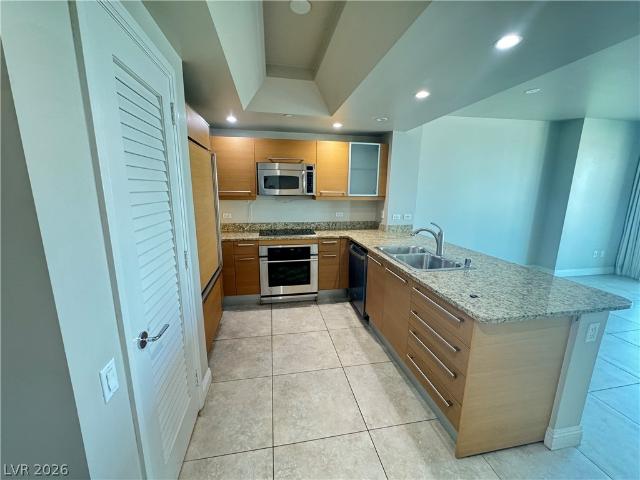 222 Karen Avenue 1503