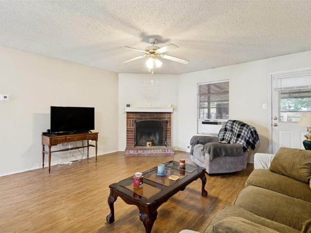 222 Idlewyld Drive