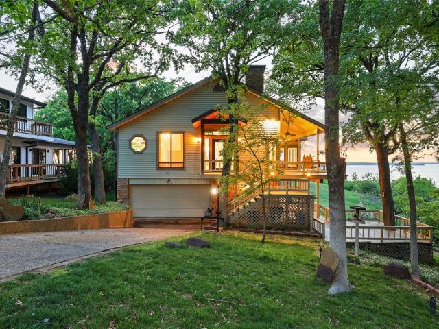 222 Island View Drive