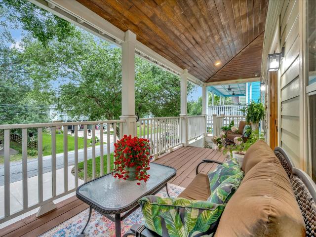 222 Oak Road